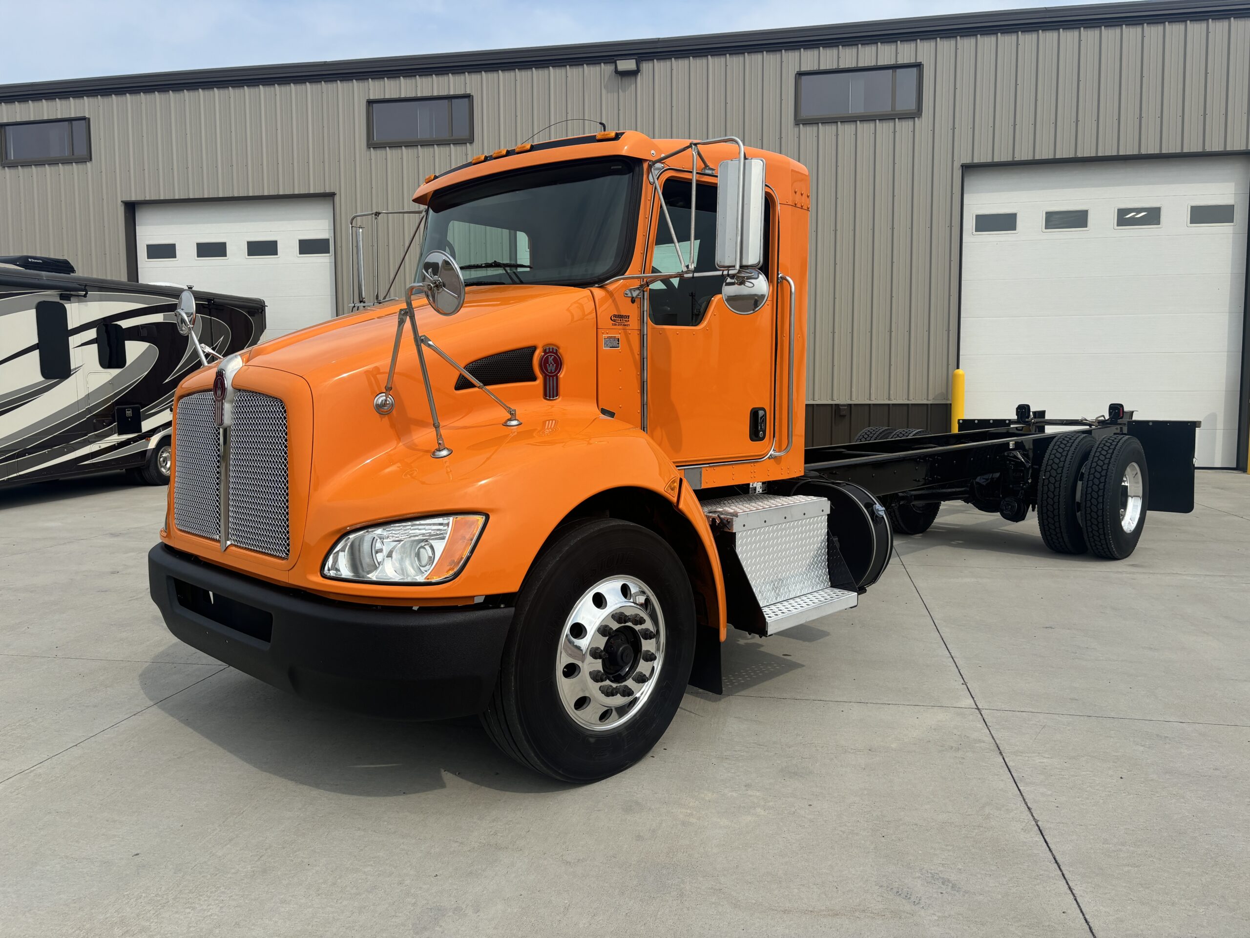 2019 KENWORTH T-370 CAB & CHASSIS - Friedrich’s Auto & Truck